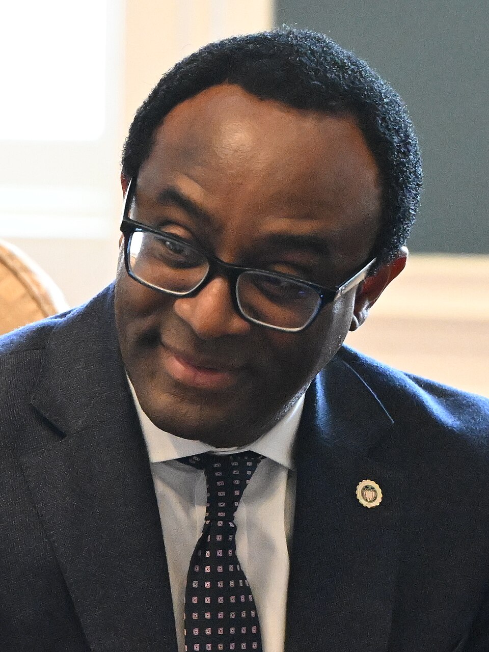 Howard President Resigns Amid Housing Crisis and Student Outrage ...
